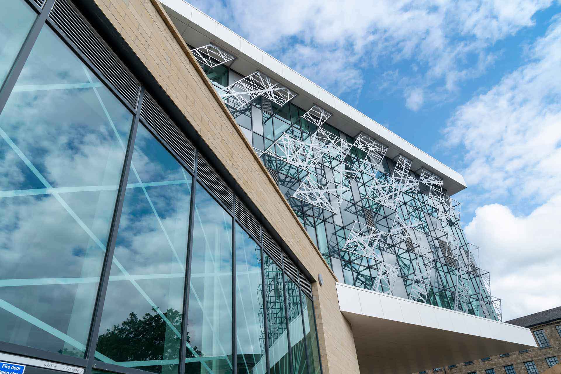 EPSRC PHD Studentships - University of Huddersfield EPSRC PHD Studentships - University of Huddersfield