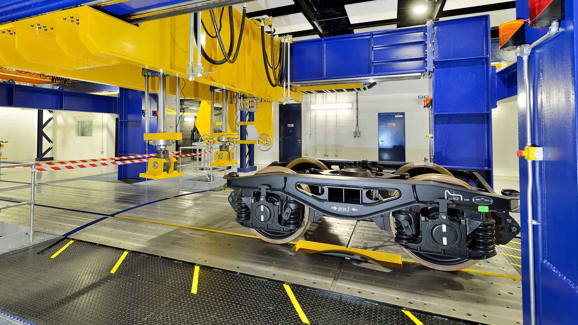 £4.5m test rig puts new two-axle rail vehicle through its paces ...